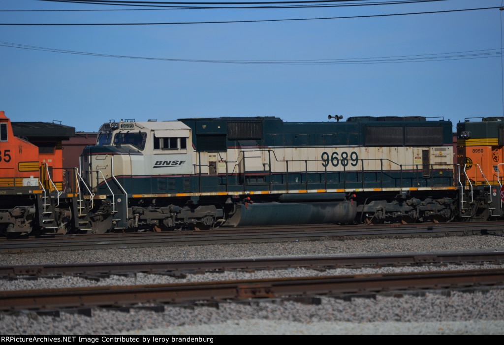 BNSF 9689 at murray yard